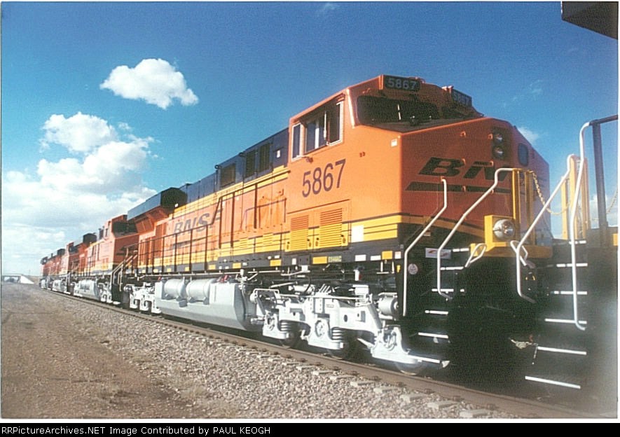 BNSF 5867